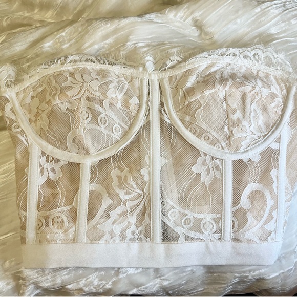 NBD | Tops | Ivory White Lace Bustier Corset Crop Top | Poshmark